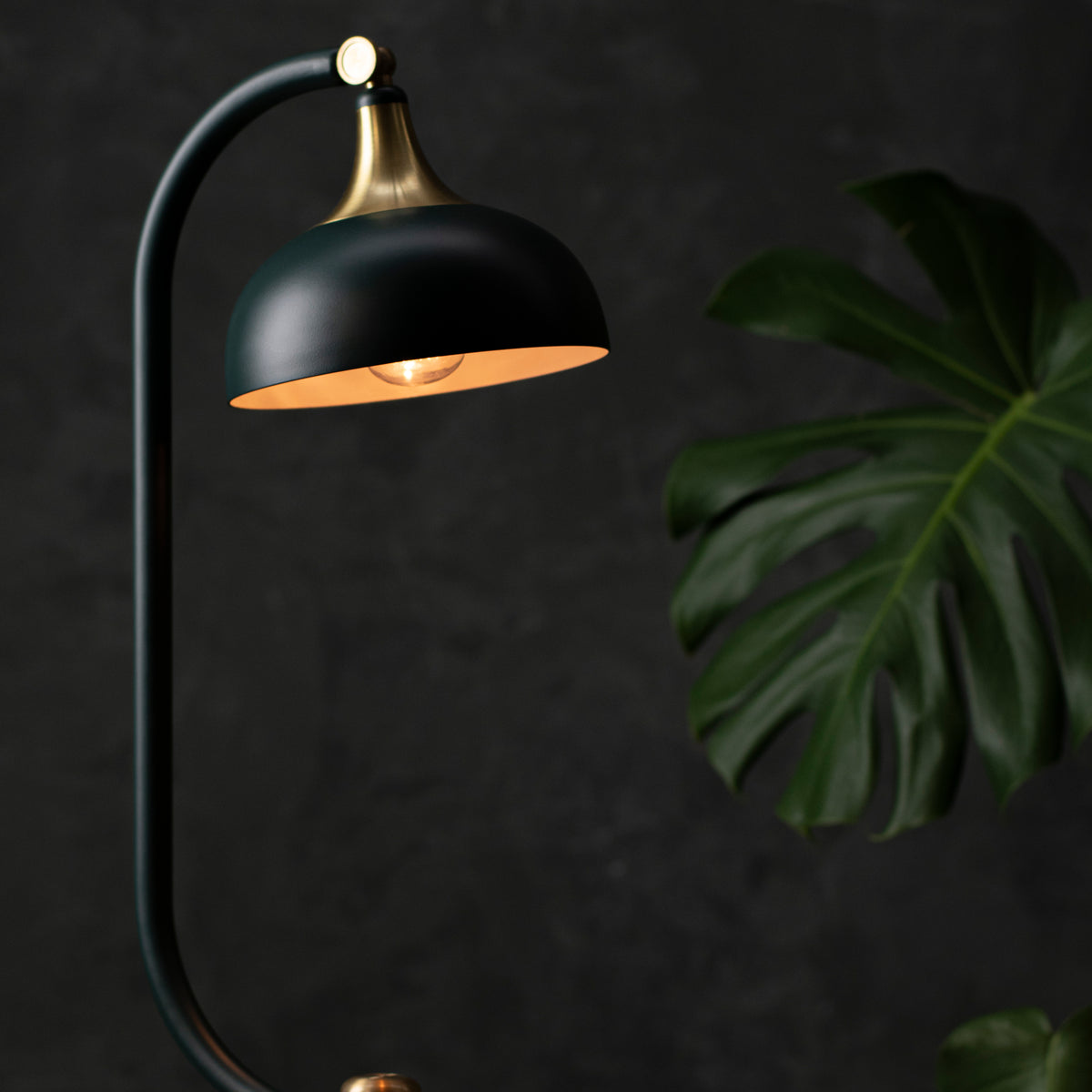 Callisto Desk Lamp - Dark Green – Artifact Lighting